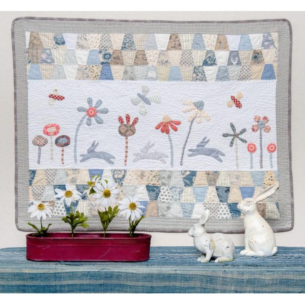 NEW-Calico & Stitch–Sue Stichbury | The Running Chicken